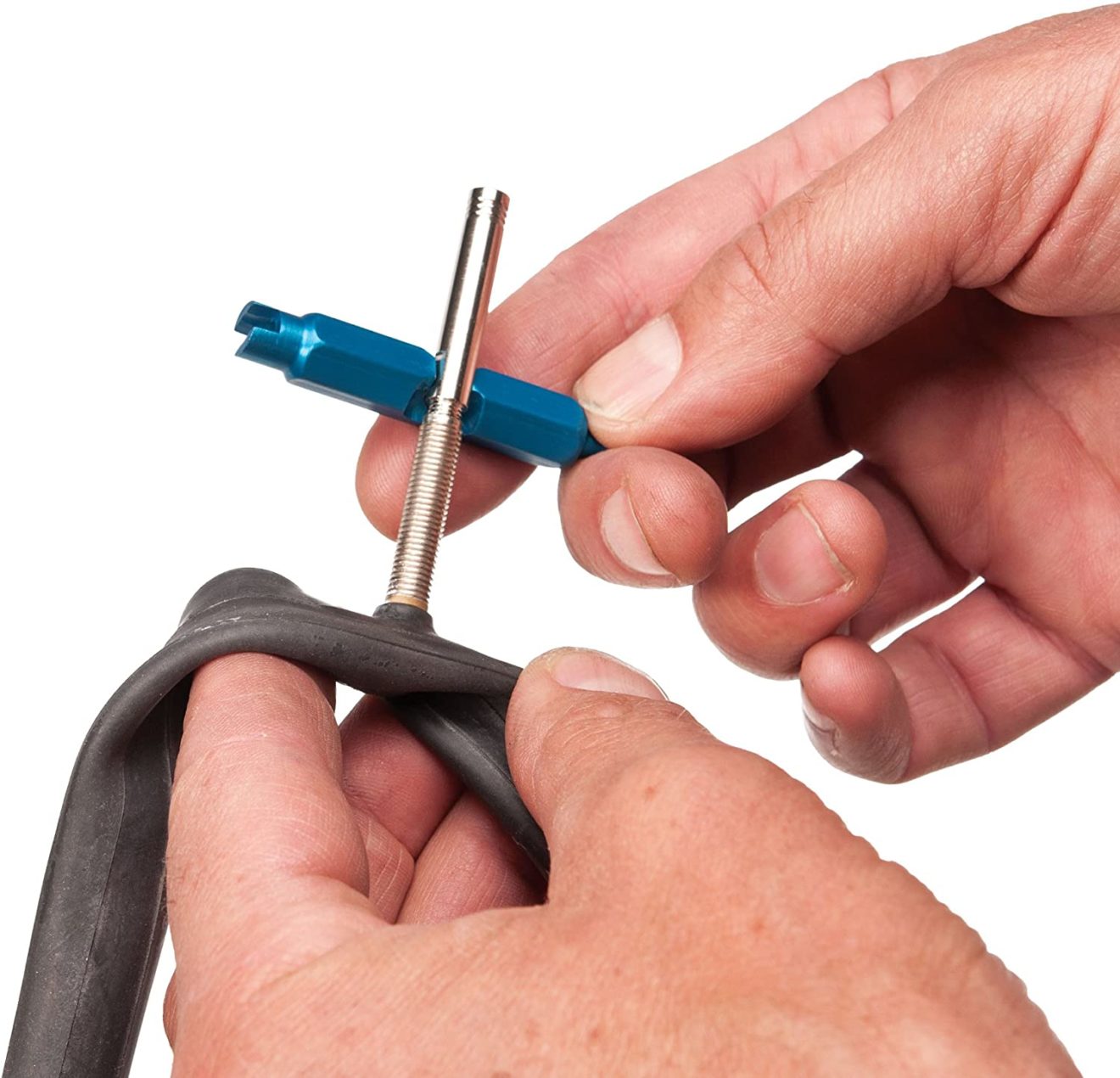 Schrader Valve Leaking: How Do I Fix It? (Solved)